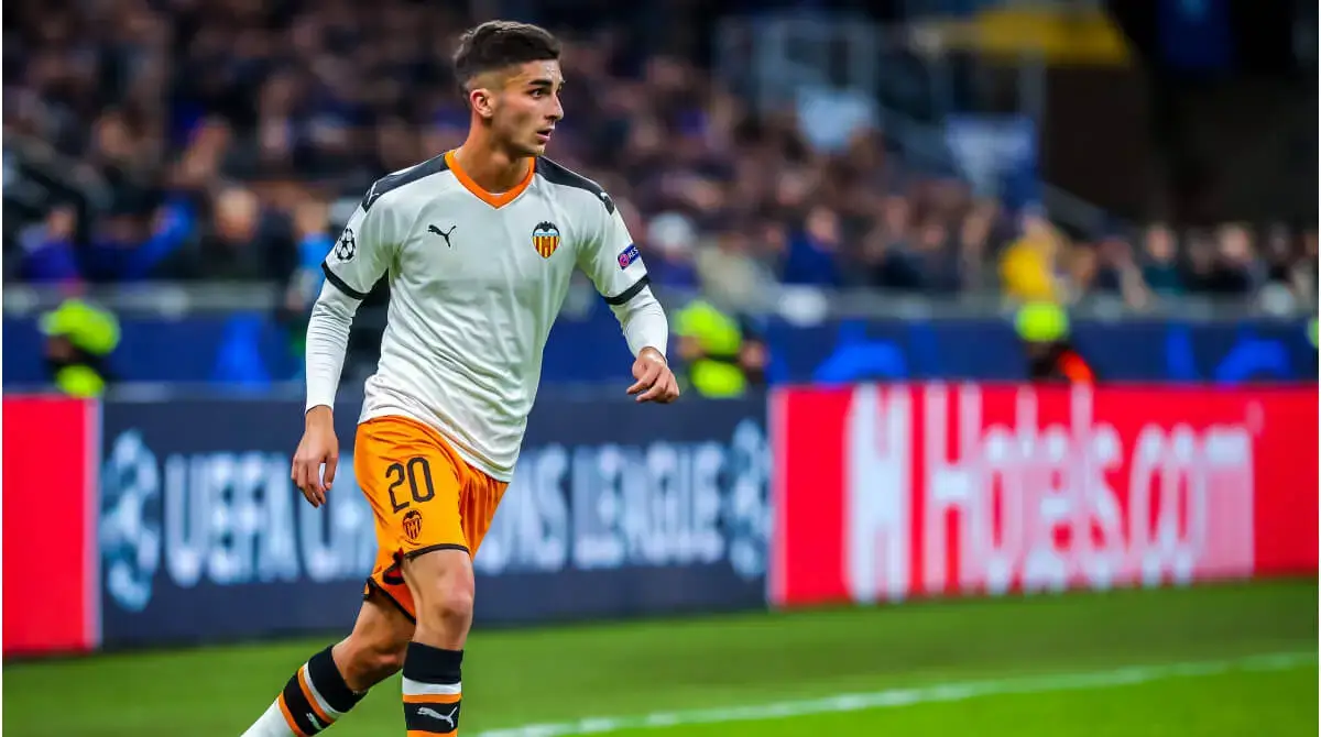 Guardiola perto de garantir Ferran Torres por €25 milhões - MMO