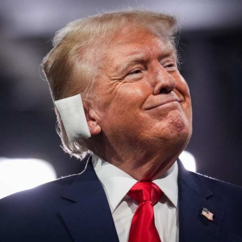 Donald Trump aparece em público após atentado, exibindo curativo na ...