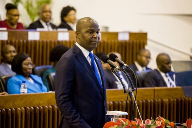 Crescimento econômico em Moçambique pode chegar a 2,8% em 2026 - MMO