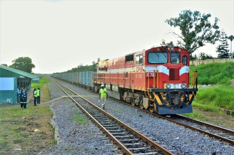 Retorno dos comboios em Moçambique após chuvas torrenciais - MMO
